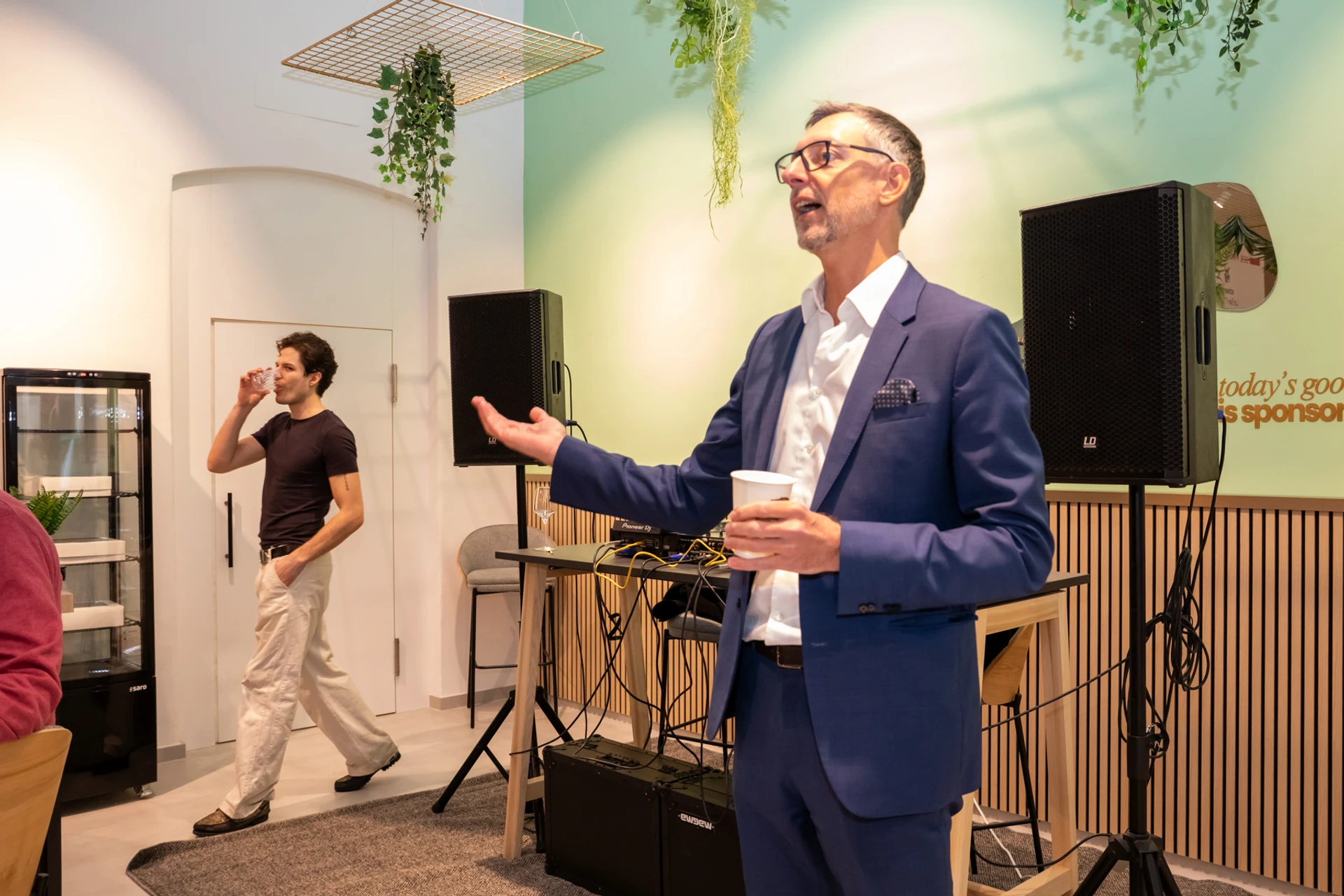 WMF Morning Coffee Rave