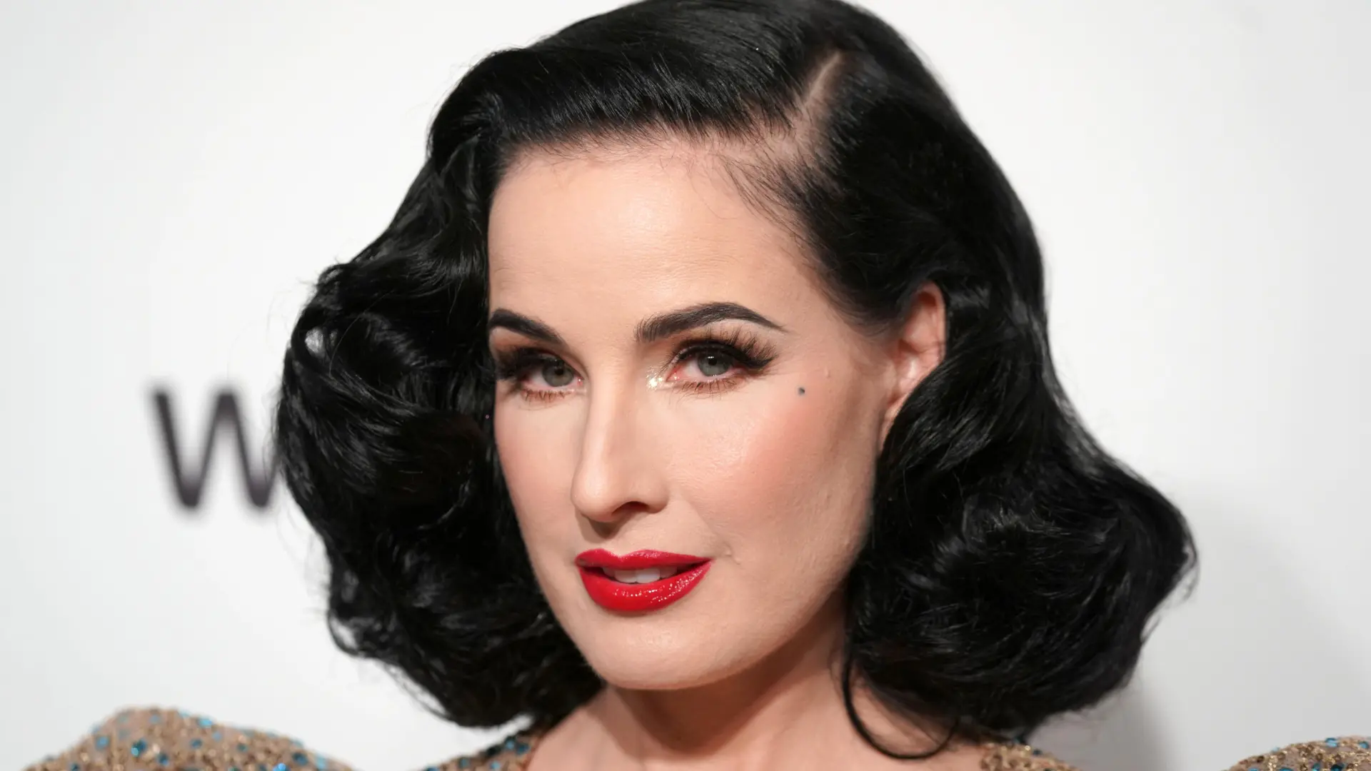Dita Von Teese: Burlesque-Tänzerin, Sexsymbol und Unternehmerin