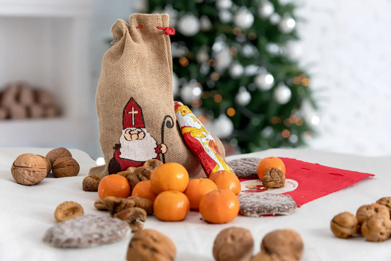 Weihnachten: Festlicher Brauch, Bedeutung & Ursprung