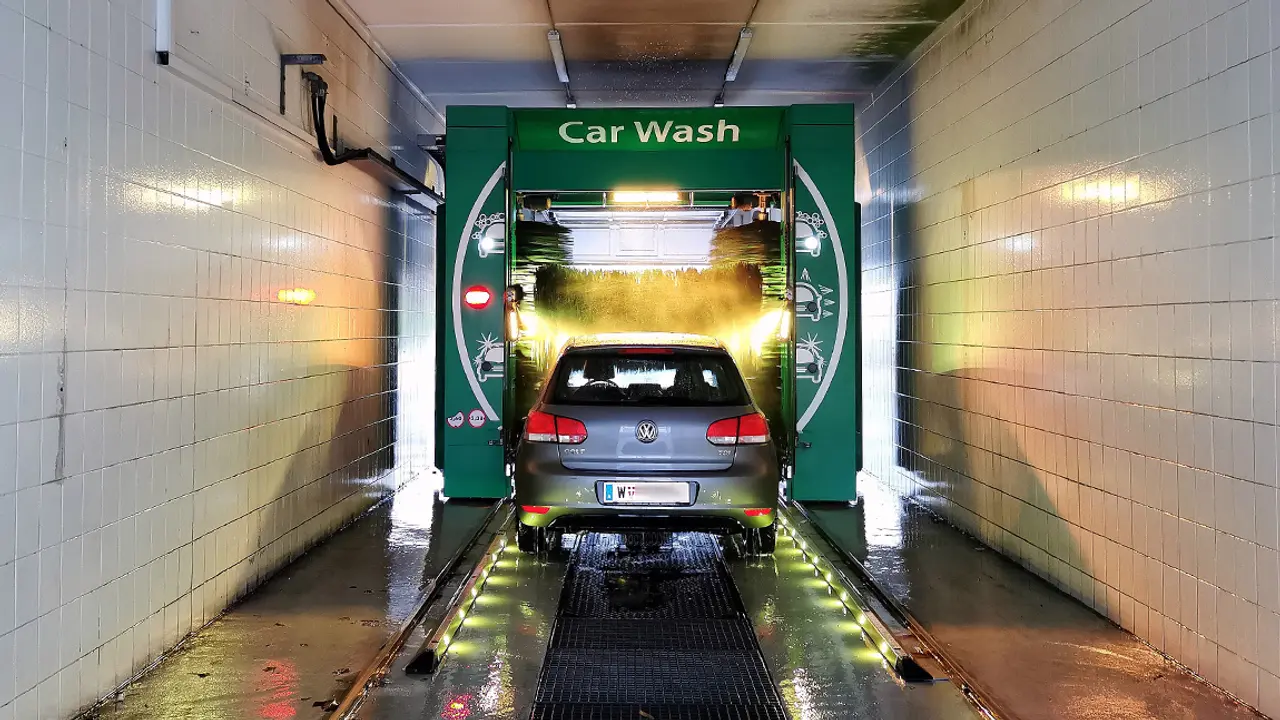 Waschanlage Oder Handwsche