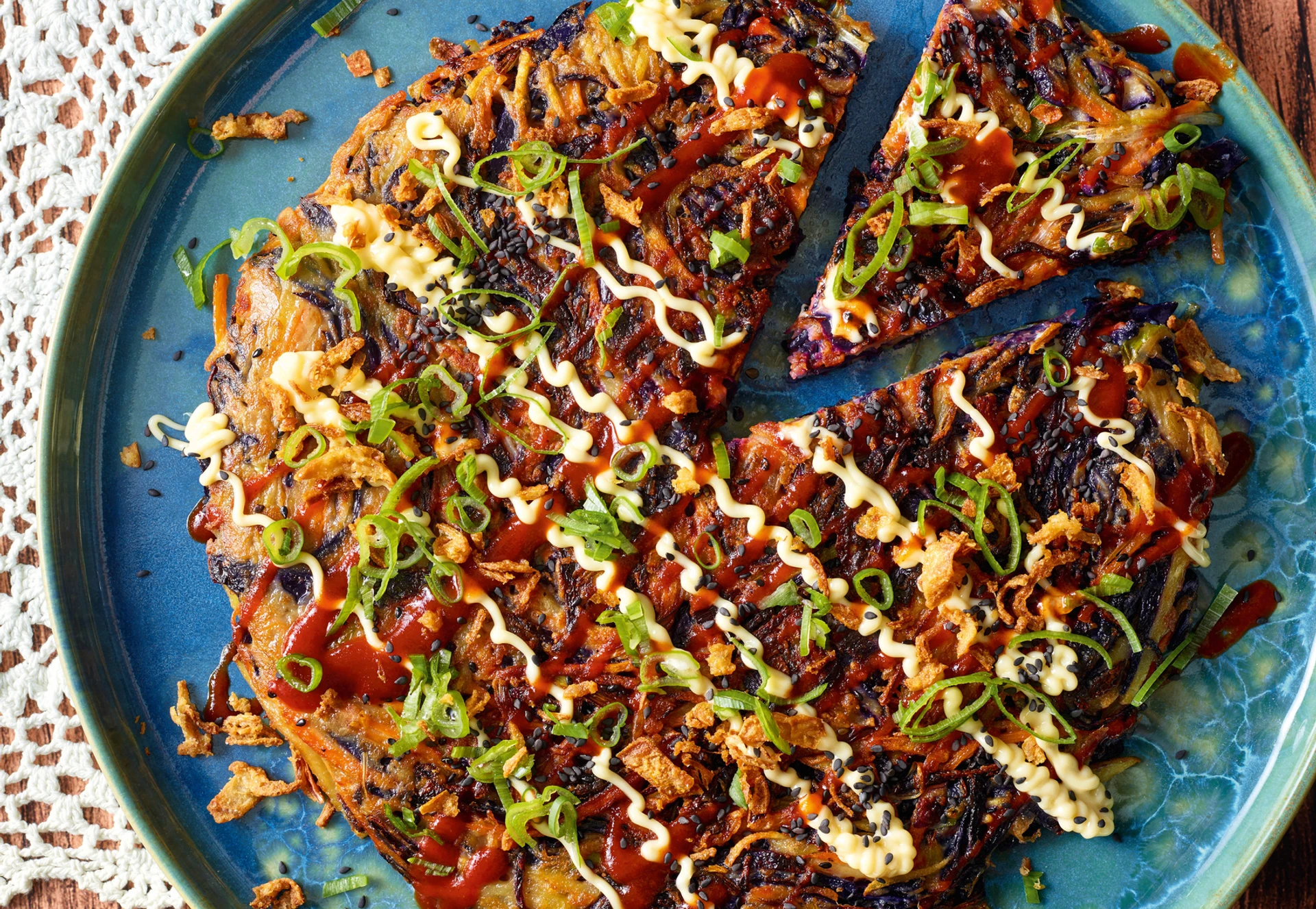 Knuspriger koreanischer Rotkraut-Pancake • Rezept